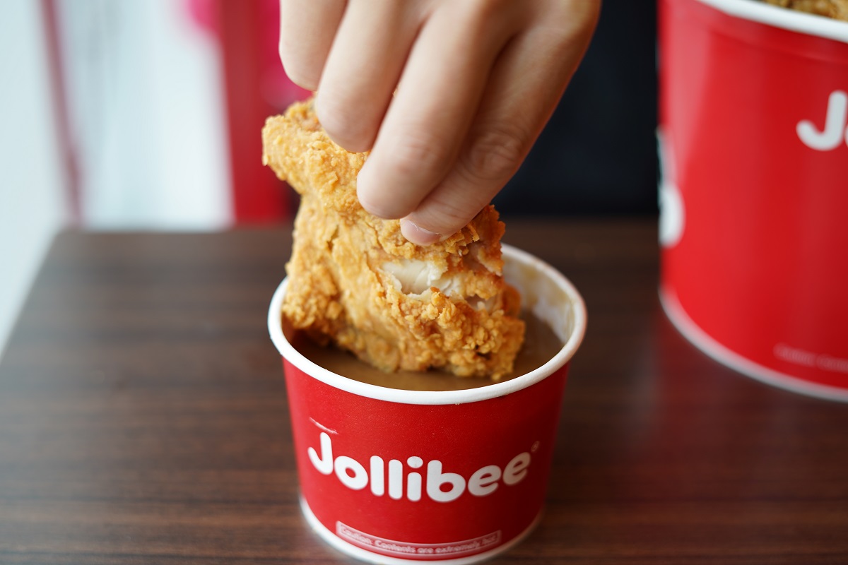 Jollibee Edmonton – Let's Eat YEG